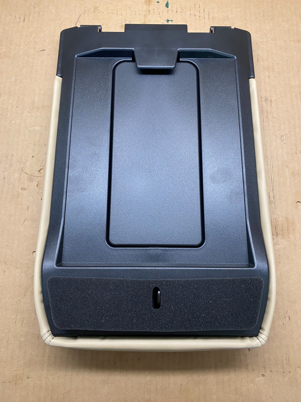 99-07 Chevy/GMC Pickup & SUV CENTER CONSOLE REPLACEMENT LID KIT- LIGHT ...